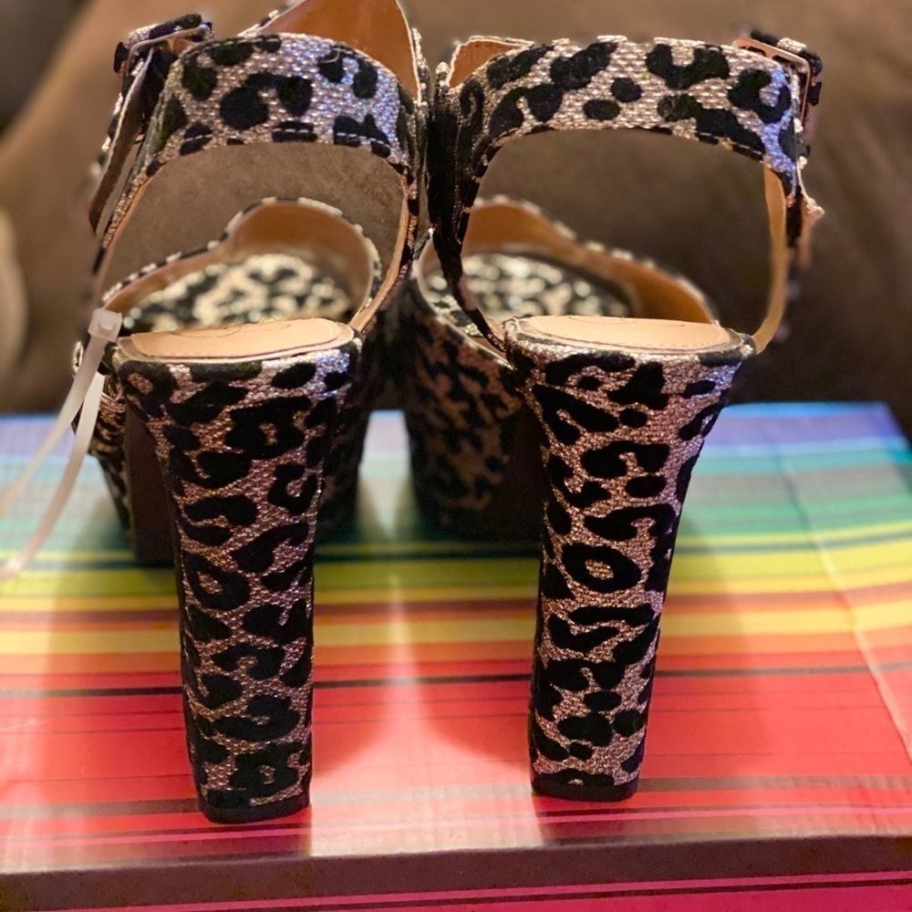 Jessica Simpson Platform Chunky Heels. - Gem